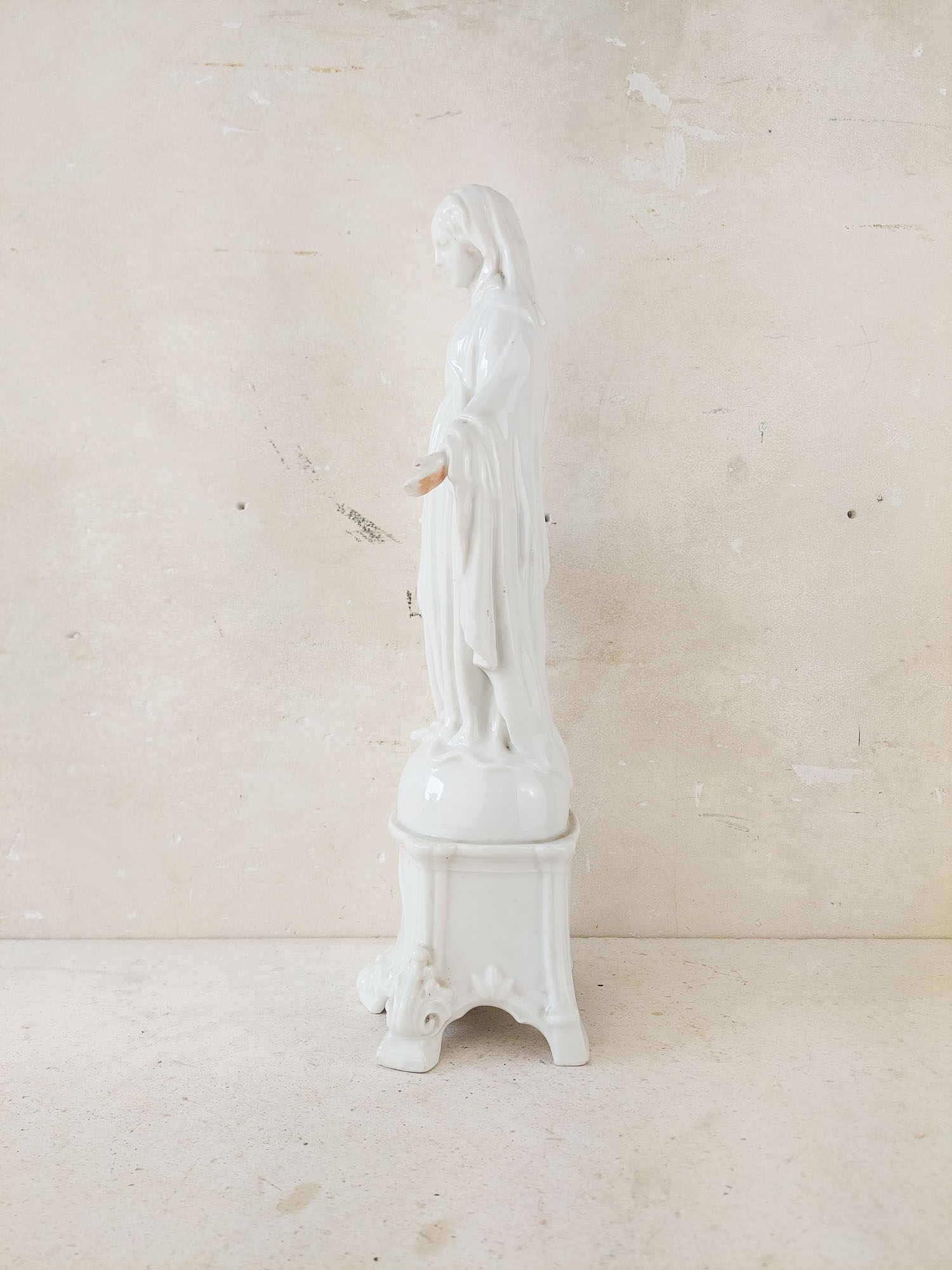Wit porseleinen Maria beeldje - Piet Jonker