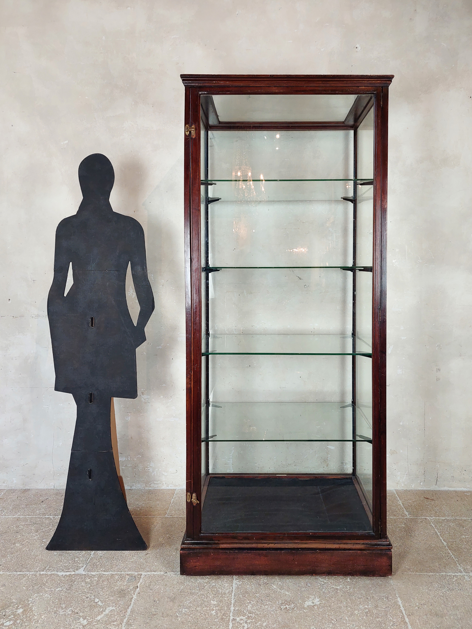 Chique Engelse mahoniehouten winkel vitrinekast - Piet Jonker