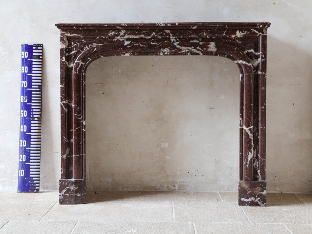 Antieke Franse schouw in rood marmer - Rouge de Rance marmer - Piet Jonker